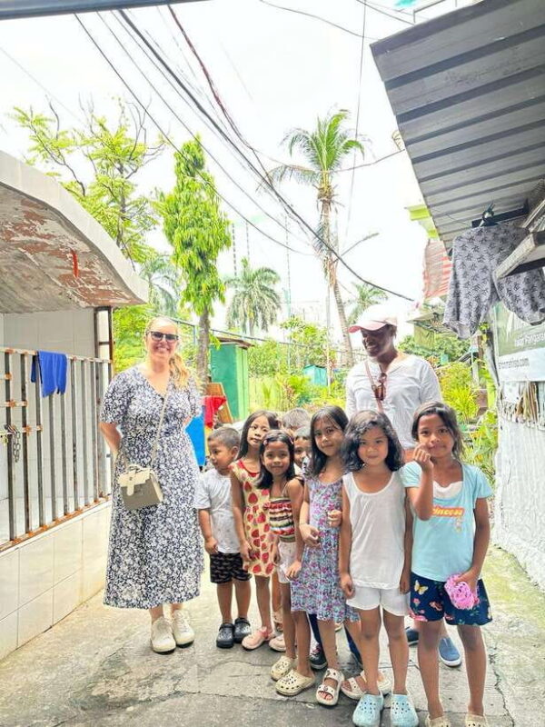The Real Manila Experience with a Local Guide - Riding Local Transportation: Jeepneys and Tuk-Tuks