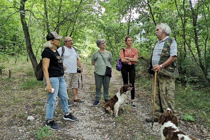 The Real Truffle Hunting in Abruzzo - Pricing and Booking Considerations