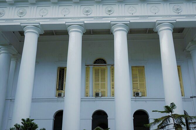 The Second City of Empire: A Kolkata Heritage Walking Tour with Private Transfer - Practical Details