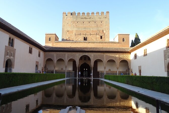 The Secrets of the Alhambra, Private Tour - Architectural Marvels of the Nasrid Palaces