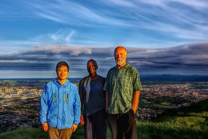 The Story of Belfast Walking Tour With a Local Guide - Connecting With a Passionate Local Guide
