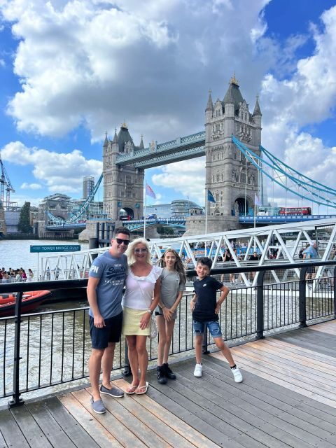 The Total London Taxi Tour Experience with a Local Guide - Key Points