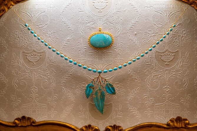 The Turquoise Museum Curator's Tour - FAQ