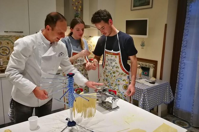 The Ultimate Neapolitan Cooking Class with Local - Why Travelers Love This Experience