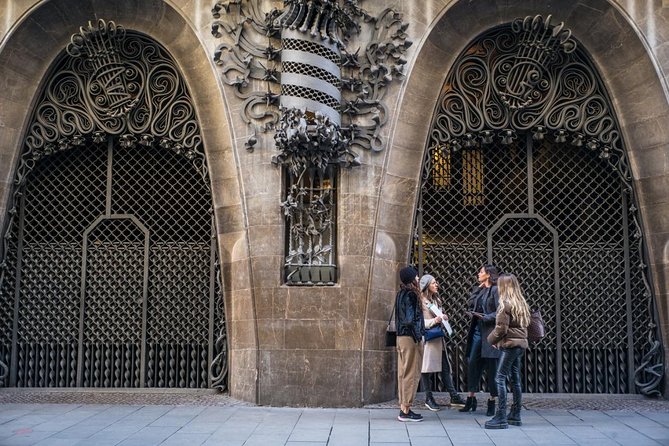 The Ultimate Old Town Tour in Barcelona - The Knowledgeable and Personable Tour Guides