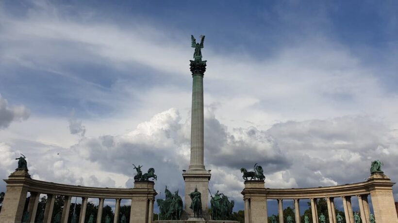 The Ultimate Private Kickstart Tour of Budapest - The Authentic Experience & Why It Works