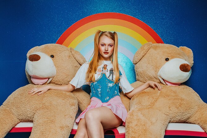 The Upside Down Museum Amsterdam Admission Ticket - Complementary Offerings