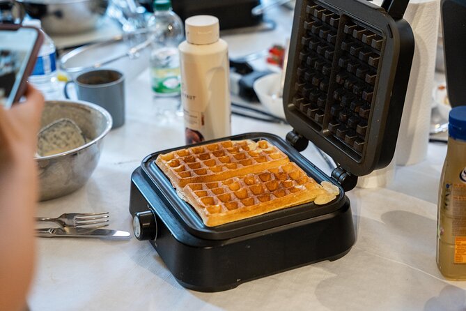 The Waffles 'n Coffee Breakfast in Bruges Centre - Practical Aspects: Timing, Location, and Tips