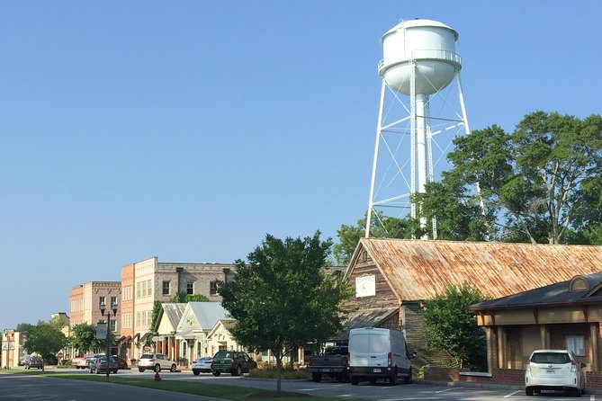 The Walking Dead: Private Film Locations Tour of Senoia - Guided Experience and Expert Hosts