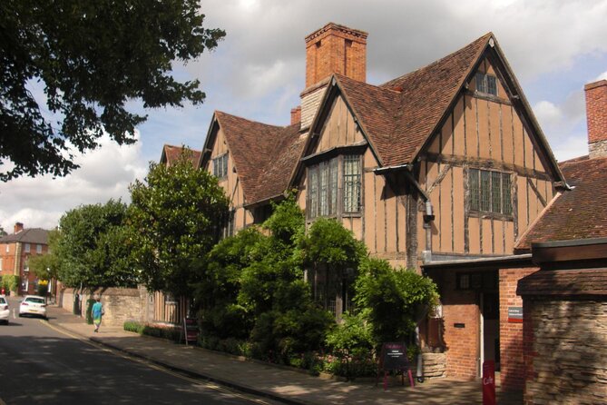 The WalkTalkShow.co.uk - Guided Tour of Stratford upon Avon - Who Should Consider This Tour?