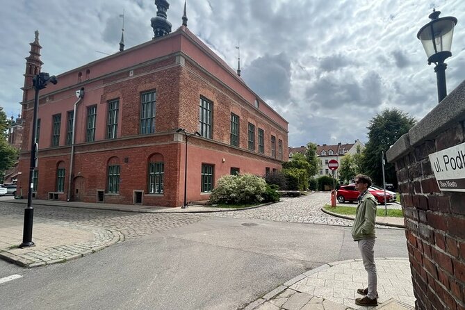 The wealth and history of Gdask at your fingertips - Ending on a Thoughtful Note