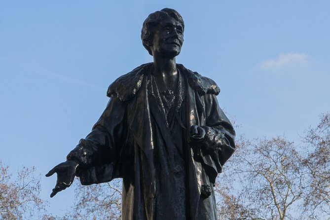 The women of London - Authentic Experiences and Insights from Travelers