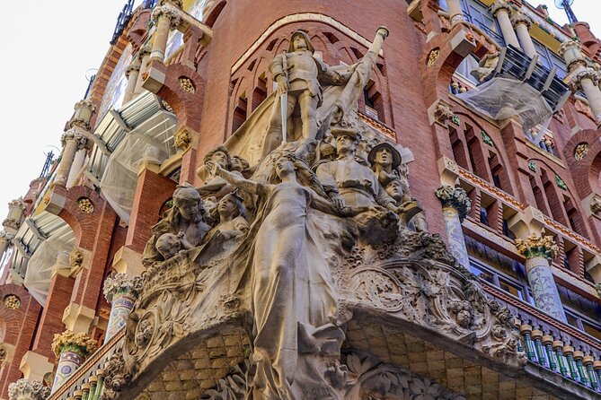 The Wonders of Architecture 2 Hours on Foot in Barcelona - Accessibility and Inclusivity Considerations