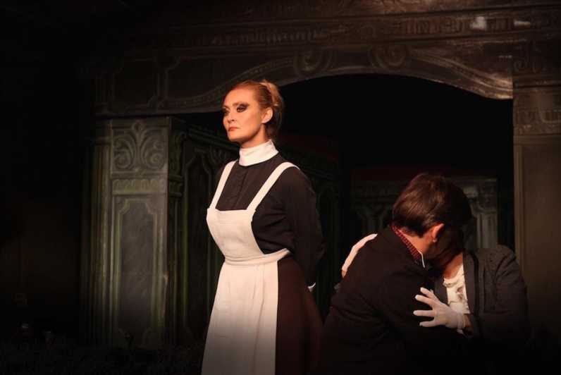 Theatre in Paris: The Bald Soprano (La cantatrice chauve) - The Venue: Théâtre de la Huchette