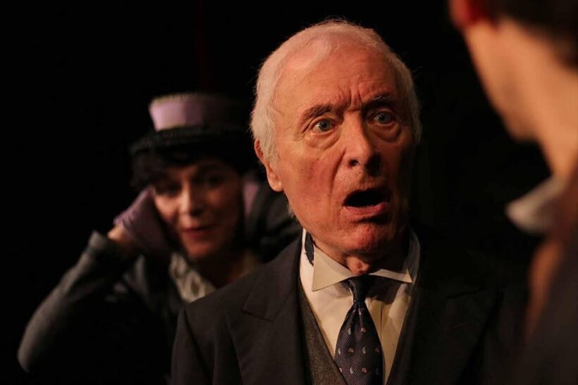 Theatre in Paris: The Bald Soprano (La cantatrice chauve) - The Cost and Value