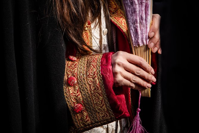 Theatrical Walking Carnival Show & Casanova's Secrets - A Unique Venetian Carnival Experience: Theatrical Walking Show & Casanovas Secrets