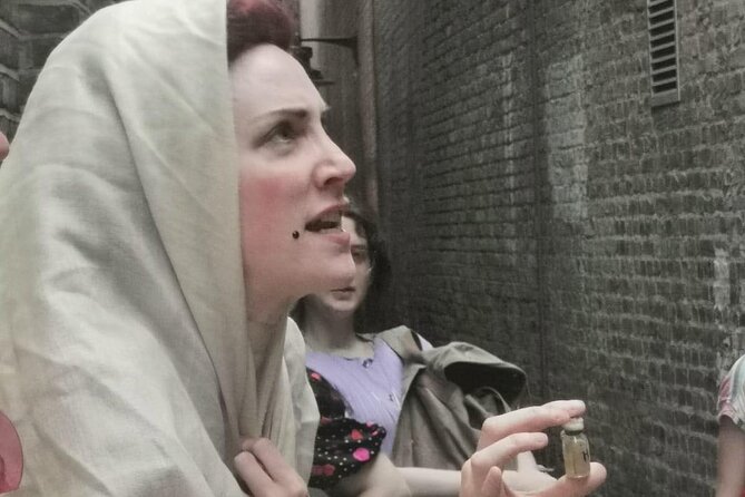 Theatrical Walking Tour With Harlots, Strumpets and Tarts - Tour Logistics and Meeting Points