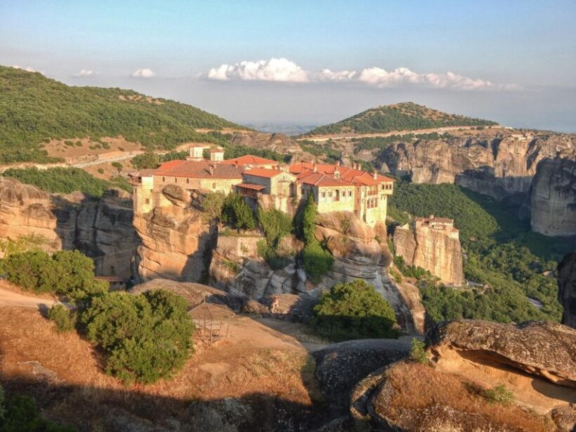 Thermopylae, Meteora and Delphi Full Day Tour - FAQ