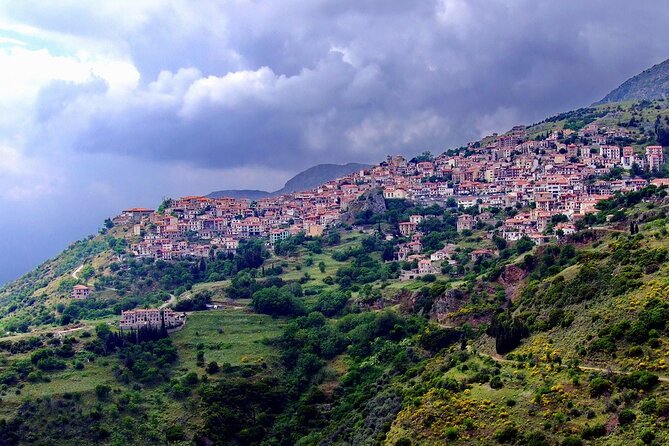 Thermopylae, Meteora and Delphi Private Full Day Tour - Dining Experience