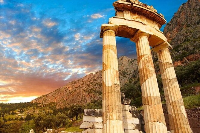 Thermopylae the Battle of the 300 Spartans & Delphi Private Tour - Scenic Stop in Arachova
