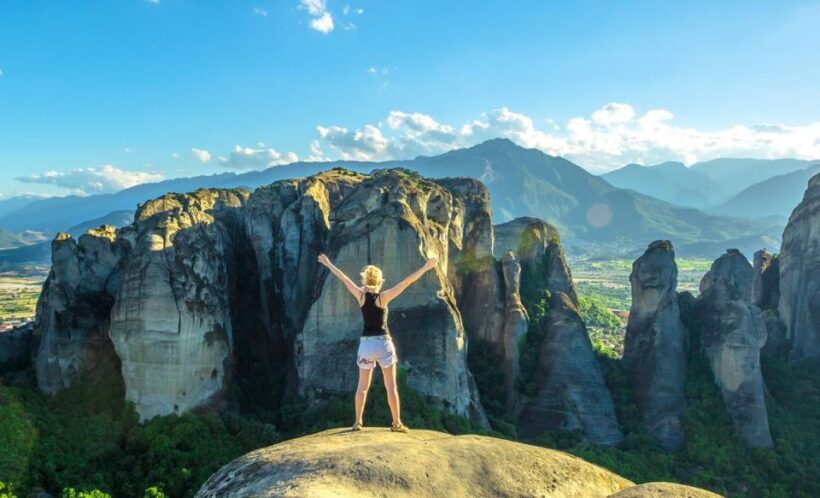 Thessaloniki: Full-Day Bus Trip to Meteora - Return Journey and Reflection