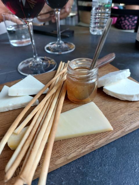 Thessaloniki: Small-Group Wine Tasting Tour with Appetizers - An In-depth Look at the Thessaloniki Wine Tasting Tour