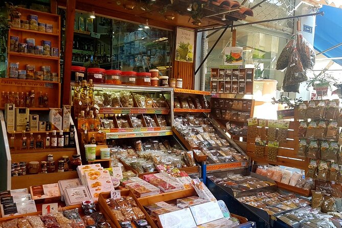 Thessaloniki Street Food Tour With a Local Guide - Guide Experience and Knowledge