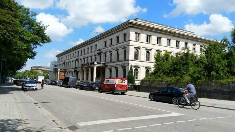 Third Reich: Art, Cult and Ideology behind the tragedy - Who Will Appreciate This Tour?