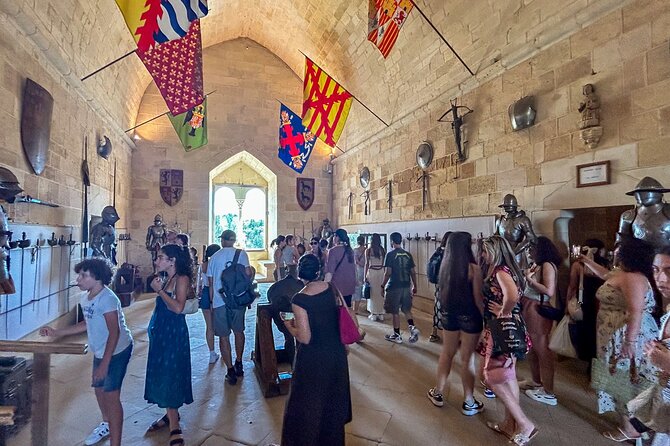 Three Cities in One Day: Toledo, Segovia and Avila From Madrid - Transportation and Accessibility Considerations