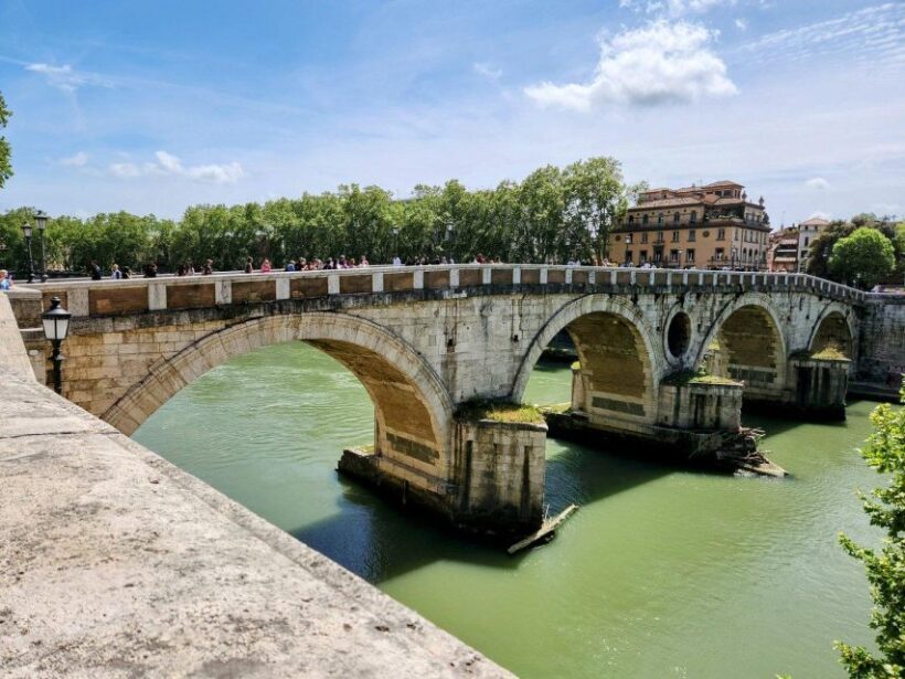 Tiber Island, Jewish Ghetto and Trastevere with Hotel Pickup - Authentic Experiences and Unique Insights