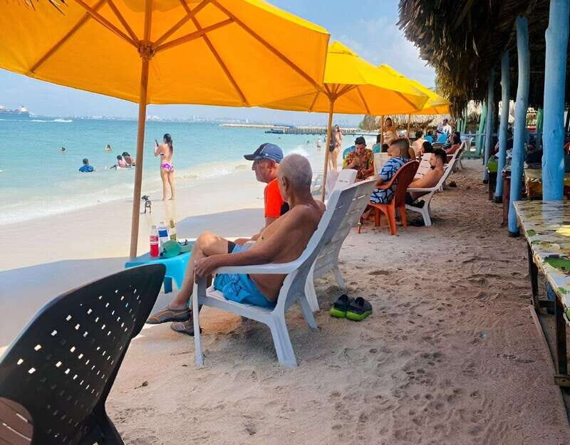 Tierra bomba: Typical beachday to Punta Arena! - Key Points