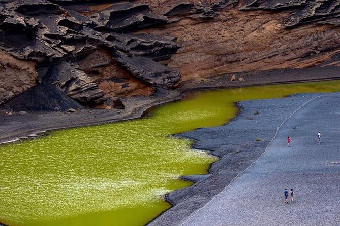 Timanfaya, Golfo, La Geria & Camel Ride (opt) - South Lanzarote - Lago Verde