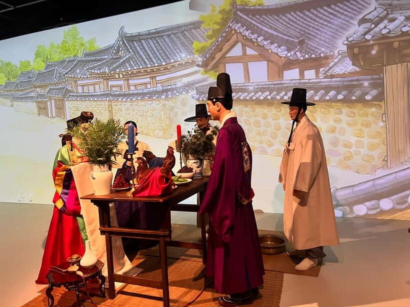 Time Travel in Seoul: Gyeongbokgung, Folk Museum & Bukchon - Bukchon Hanok Village: Charming Alleys and Handcrafted Culture