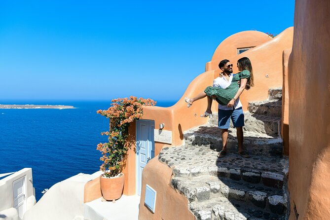 Timeless Memories: Your Exclusive Santorini Photo Session - A Professional Photographers Guidance