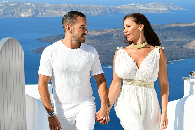 Timeless Memories: Your Exclusive Santorini Photo Session - Unforgettable Memories Captured