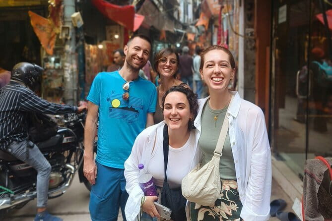 Timeless Treasures: An Old Delhi Heritage Walking Tour - Chandni Chowk Market: The Heartbeat of Old Delhi