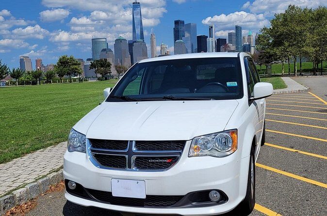 Times Square NYC to EWR Newark International Airport - Price and Value