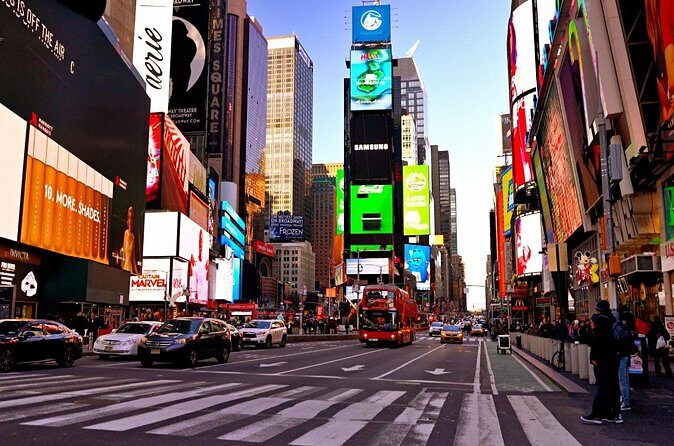 Times Square NYC to EWR Newark International Airport - Who Will Love This Service?