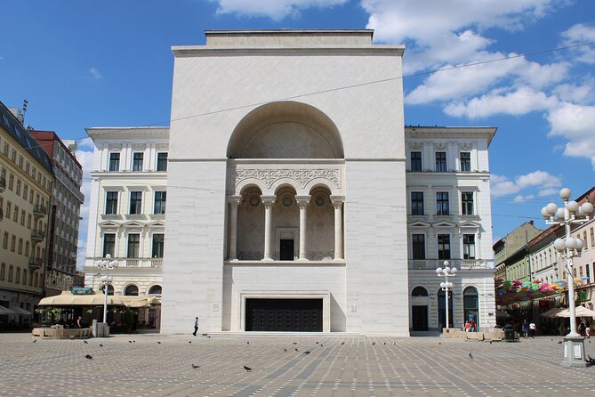 Timioara: Private Walking Tour with Local Guide - Exploring Timisoara: A Private Walking Tour with a Local Guide