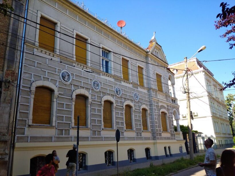 Timisoara Dream Tour in Elisabetin Neighborhood - Who Should Consider This Tour?