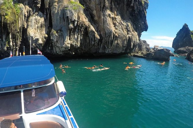 Tin Adventure Sea Tour to 4 Islands & Emerald Cave from Koh Lanta - FAQs