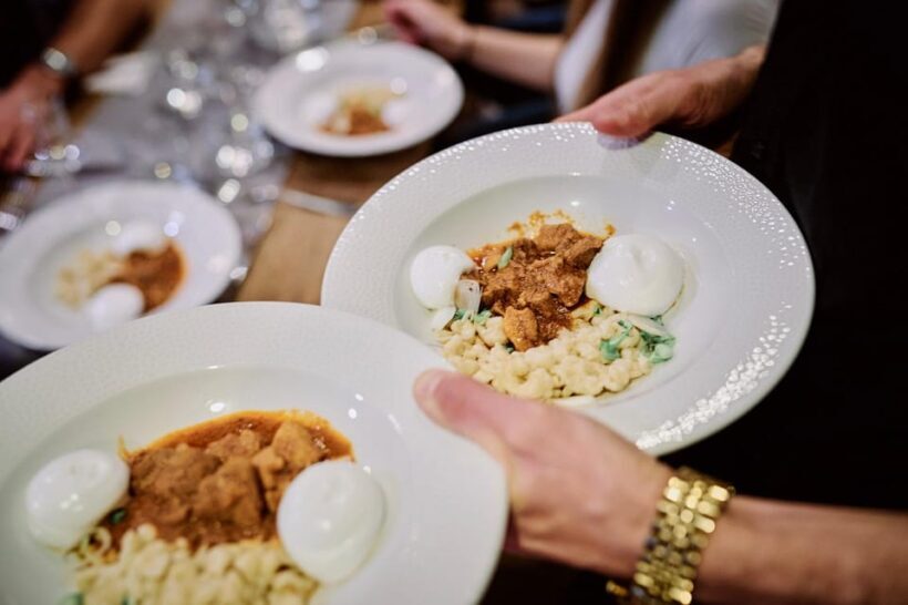 Tipsy Guided Food Tour with Drinks Included in Budapest - The Drinks: Enhancing the Tasting Experience
