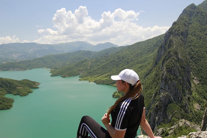 Tirana Walking Tour and Bovilla Lake (3-6 Pax) - Itinerary