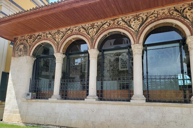 Tiranas Communist Past: A Tasting Tour with Traditional Lunch - Who Should Book This Tour?