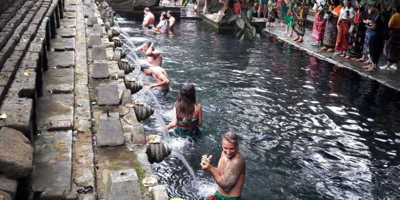 Tirta Empul: Highlights Tour with Cleansing & Rice Terrace - Practical Tips for the Day