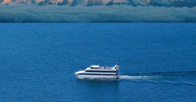 Titicaca Lake: Highlights Tour from La Paz by Bus - Exploring Lake Titicaca: Highlights Tour from La Paz by Bus