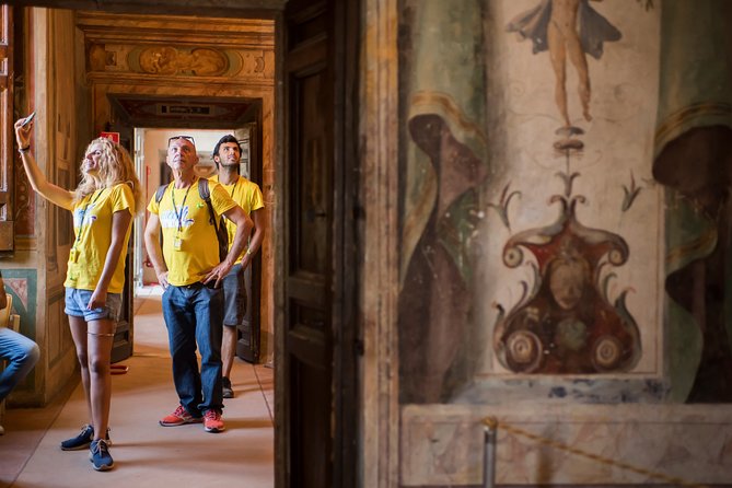 Tivoli Full Day Trip Review: Hadrian's Villa & Villa D'este - Accessibility and Group Size