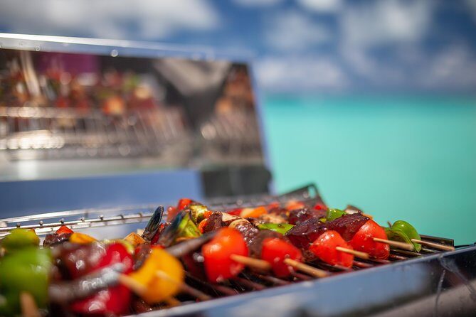 Toa Boat Bora Bora Private Lagoon tour with Lunch on Ambassador Boat - FAQ