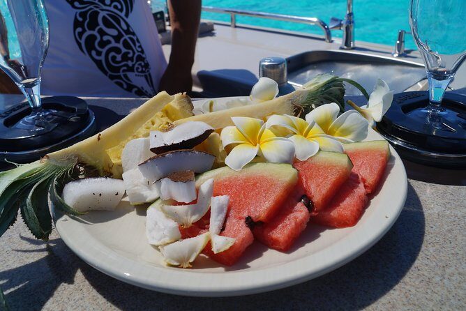 Toa Boat Bora Bora Private Lagoon tour with Lunch on Entertainer Bar Boat - Authentic Feedback & Real Experiences