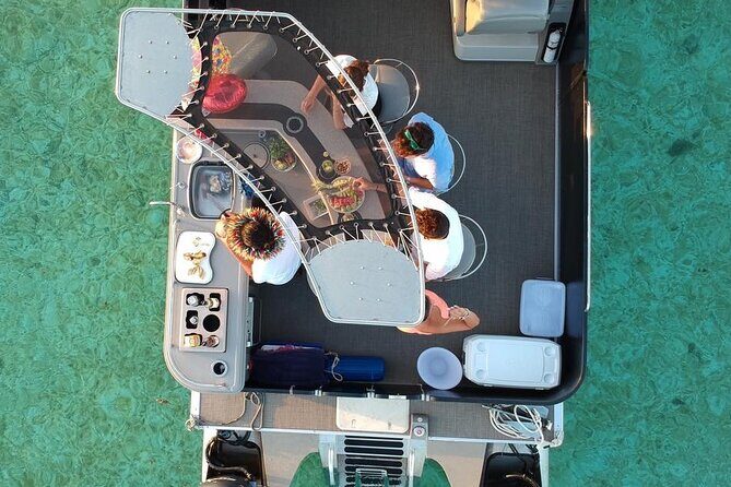 Toa boat Bora Bora Private Sunset On Entertainer Bar Boat - An In-Depth Look at the Bora Bora Sunset Bar Boat Tour